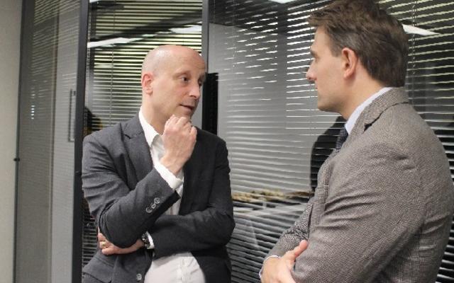 Dr Alexander Evans Presents on the International Politics of Cyber | DPIR